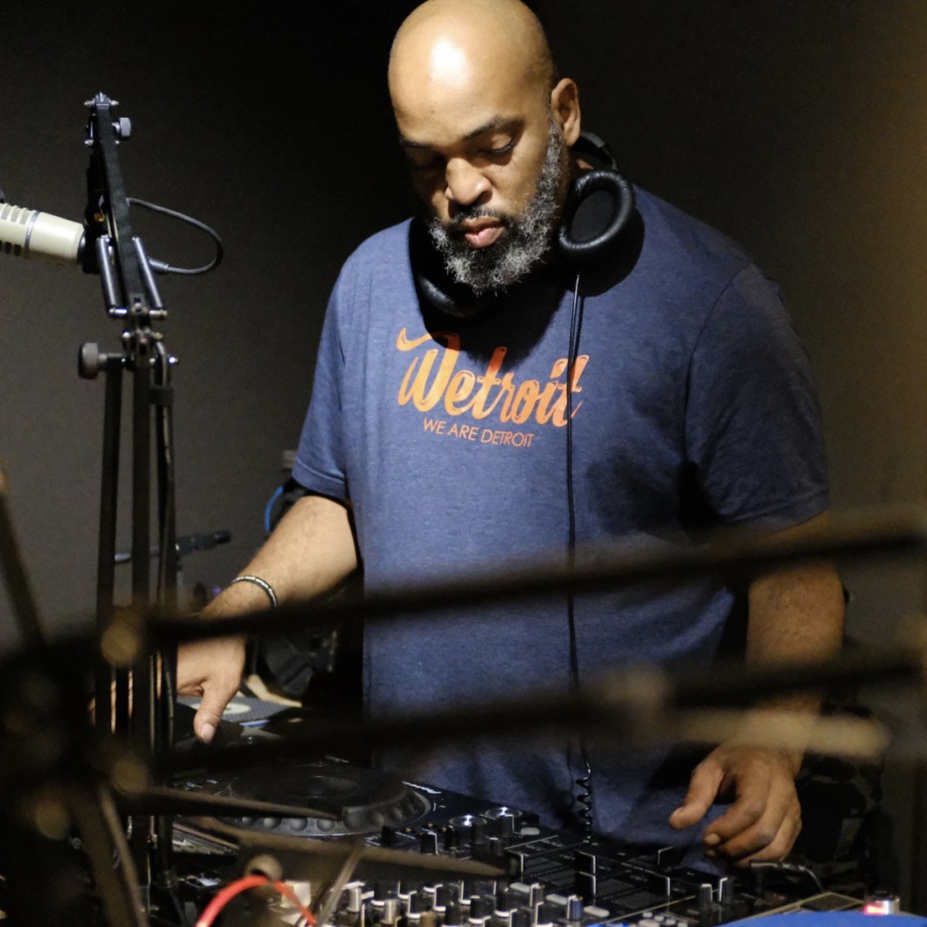 De Detroit a La Habana: DJ DEZ tocó en Cuba COOCUYO